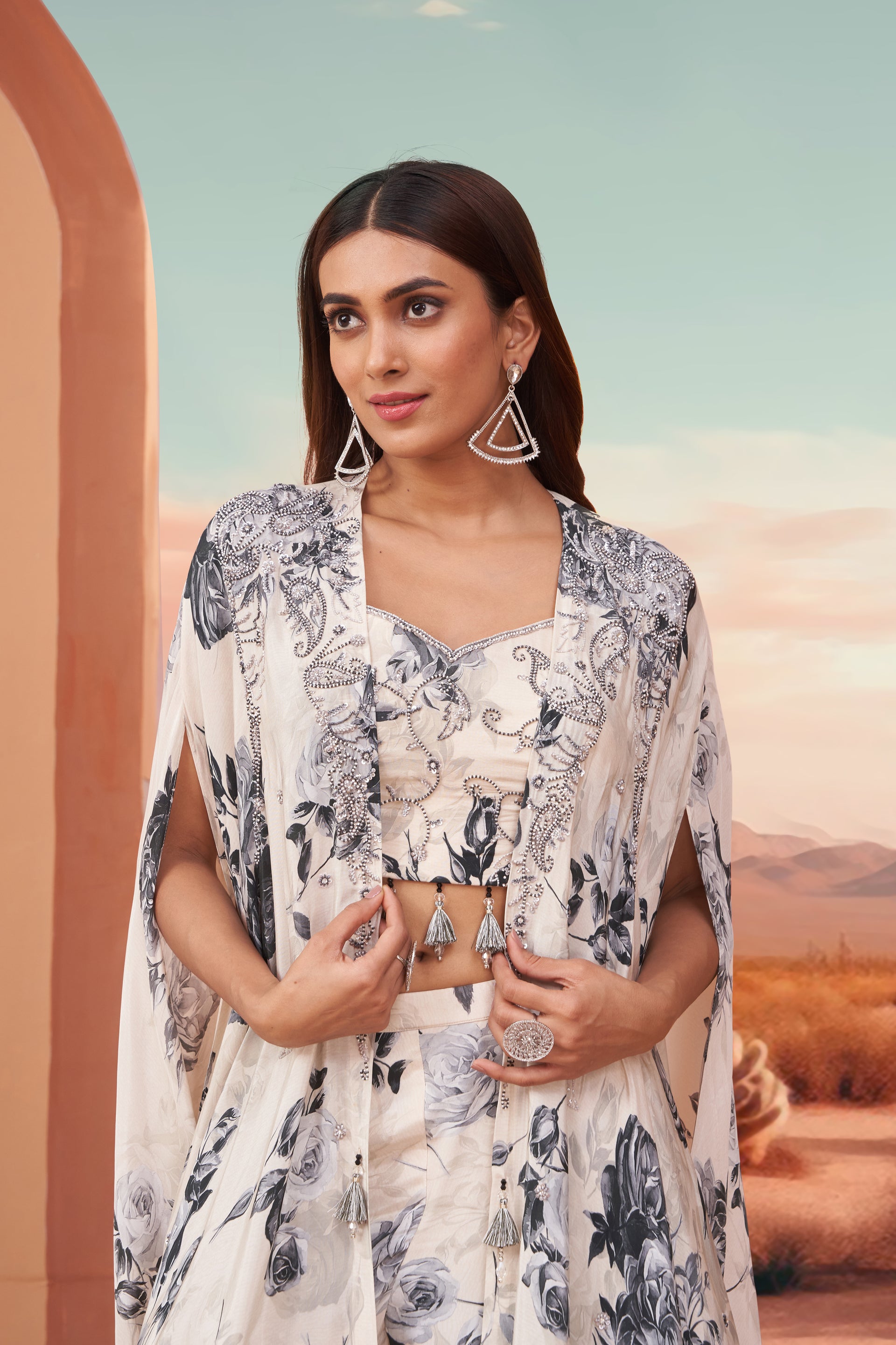 SHARARA – House Of Noori